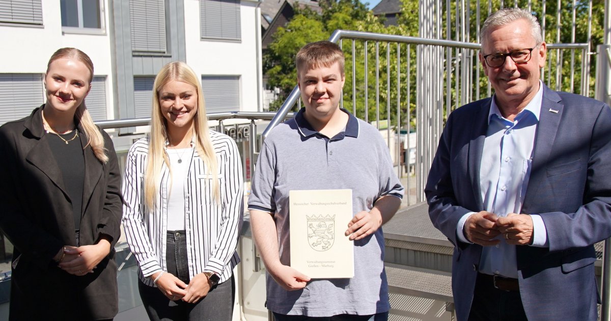 Viel Lob für die ehemaligen Azubis | Stadt Haiger – traditionell ...