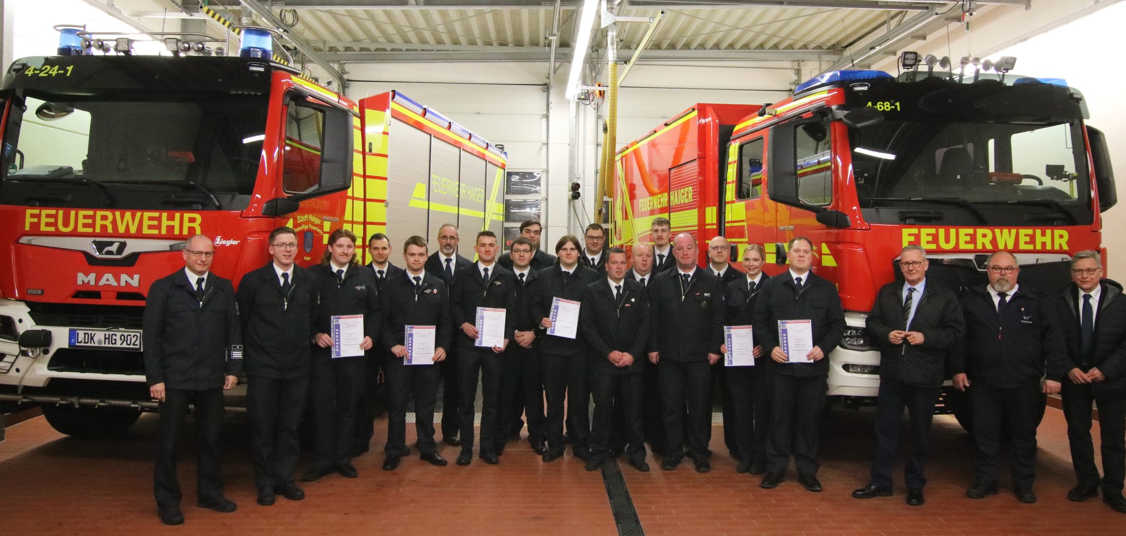 Neue Fahrzeuge in Betrieb genommen | Stadt Haiger – traditionell ...